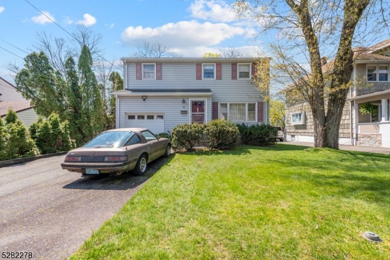 14 Harding Pl, Livingston, NJ 07039 - See Est. Value, Schools & More