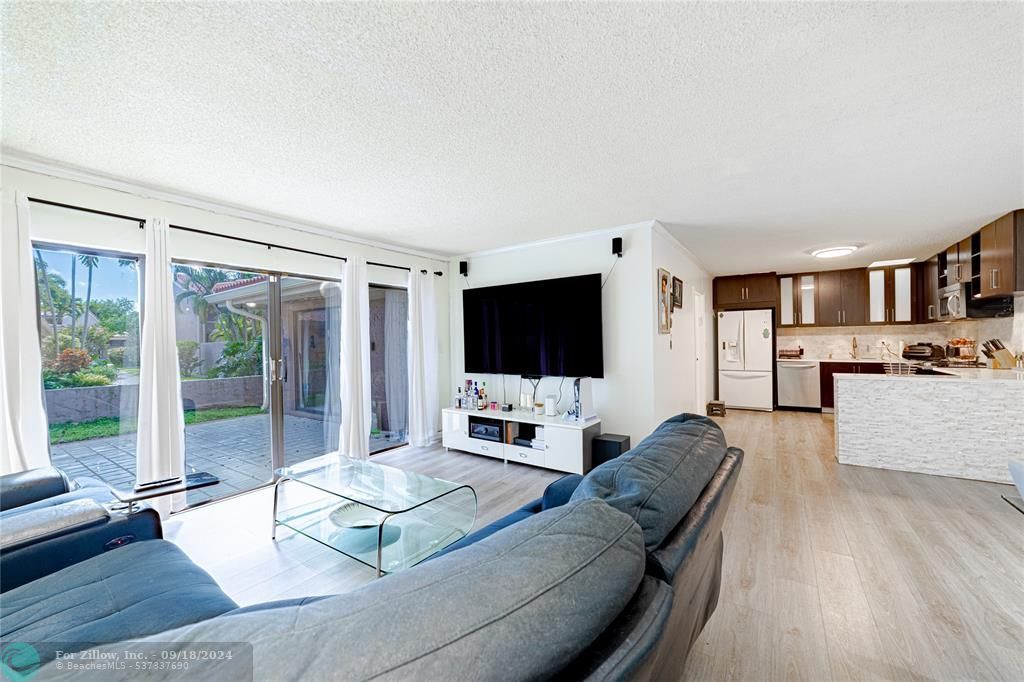 402 Saint Andrews Rd, Hollywood, FL 33021 | MLS# F10462213 | Trulia