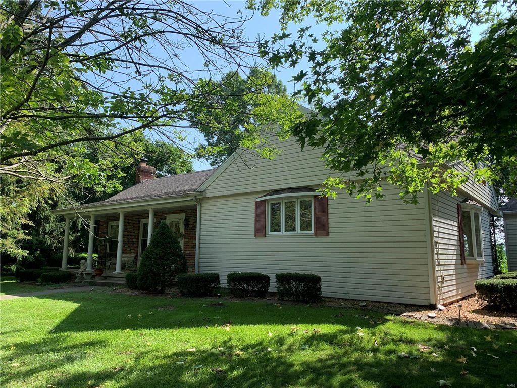 1084 N 150th St, Vandalia, IL 62471 | Trulia