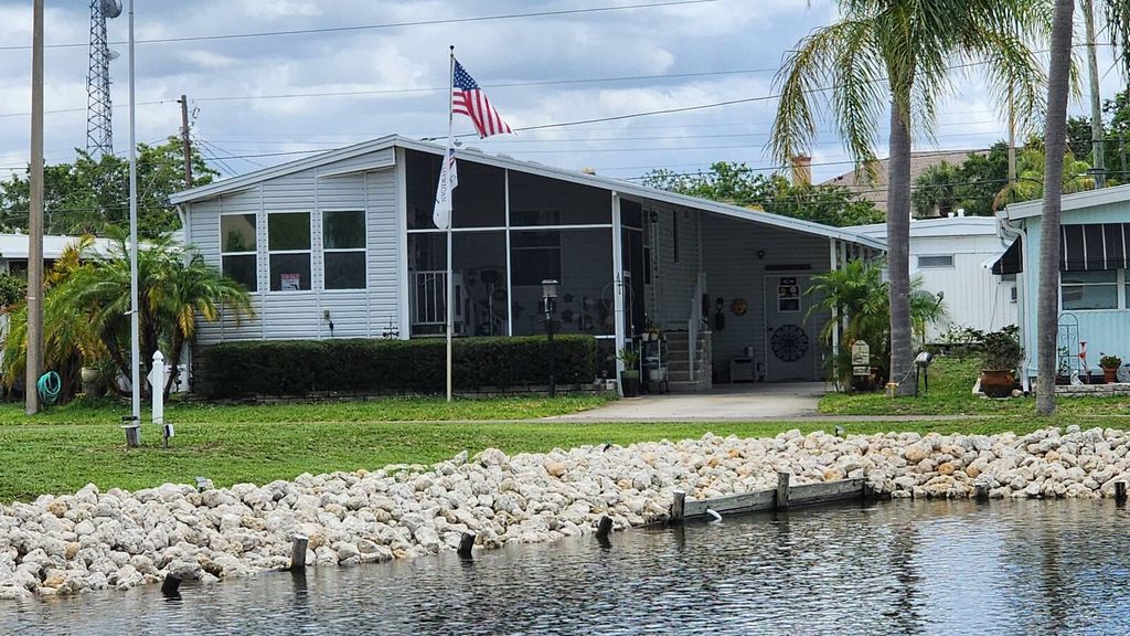 10397 1st Way N #143, Saint Petersburg, FL 33716 | MLS# 11392333 | Trulia