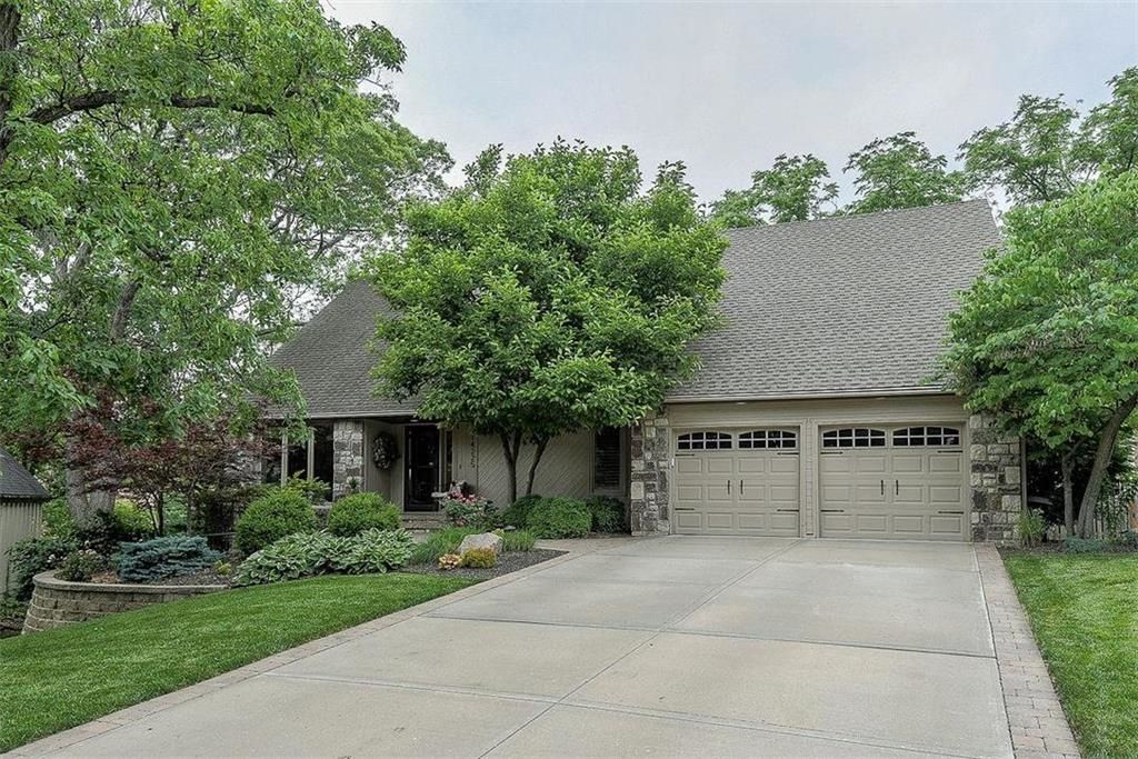 14225 W 82nd St, Lenexa, KS 66215 - See Est. Value, Schools & More