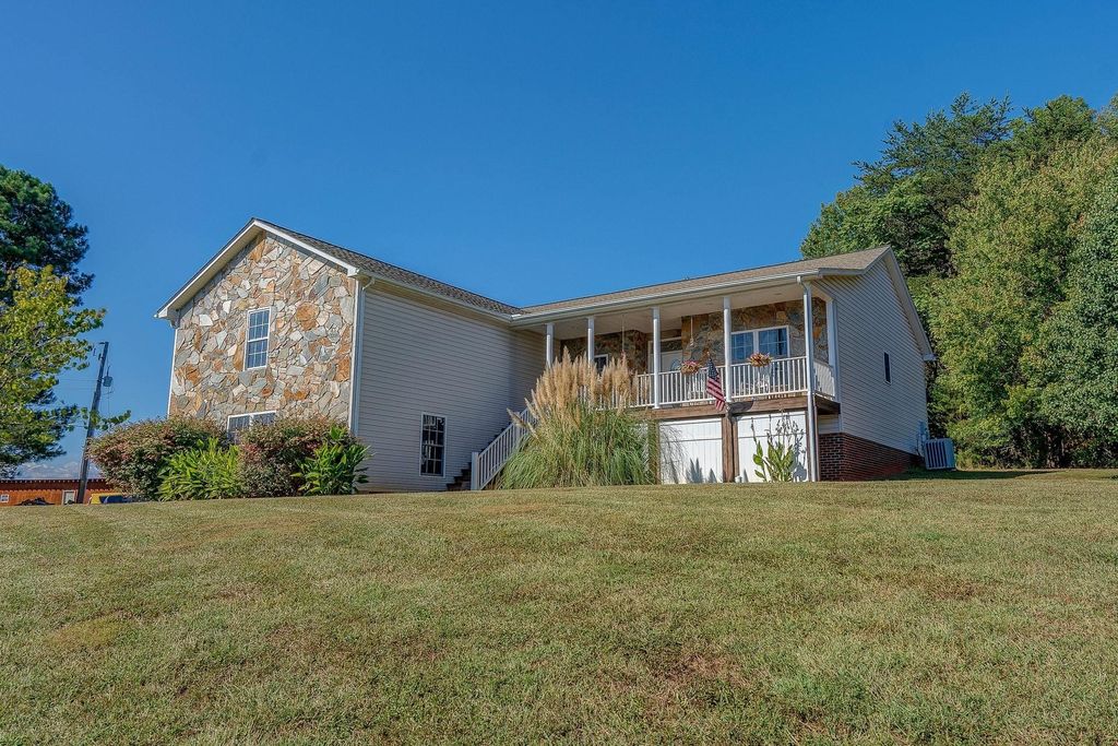71 Highfield Cir, Rocky Mount, VA 24151 - See Est. Value, Schools & More