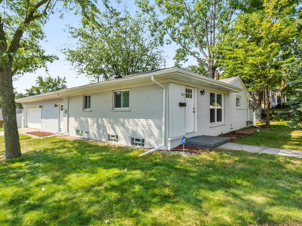 207 W Tienken Rd, Rochester Hills, MI 48306 - See Est. Value, Schools ...