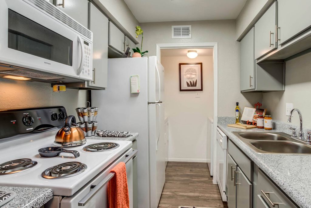 2401 W Sam Houston Pkwy N #117, Houston, TX 77043 - See Est. Value ...