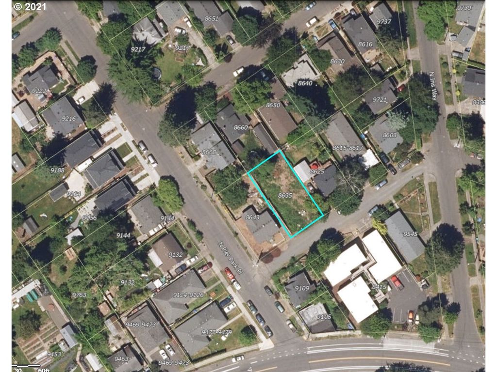 8635 N Fox St, Portland, OR 97203 - See Est. Value, Schools & More