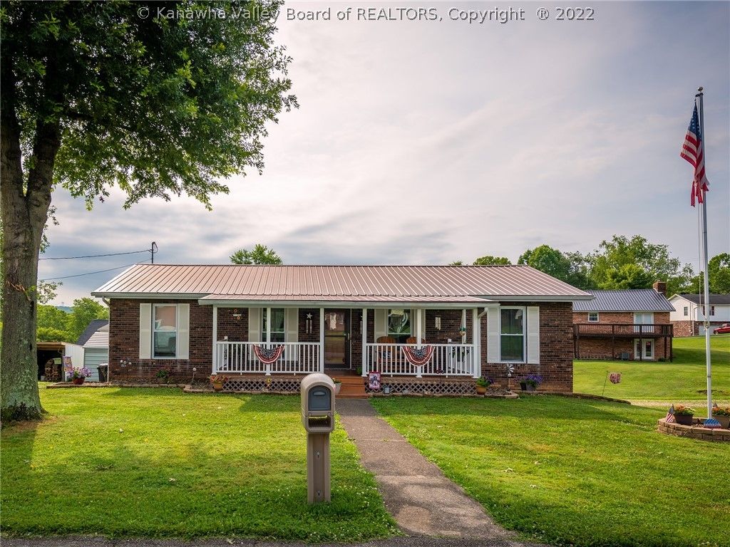 28 Kinwood Dr, Milton, WV 25541 - See Est. Value, Schools & More