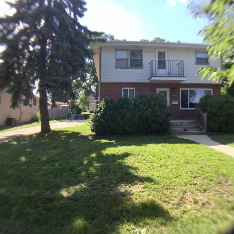 2829 S 69th St #2, Milwaukee, WI 53219 | Trulia