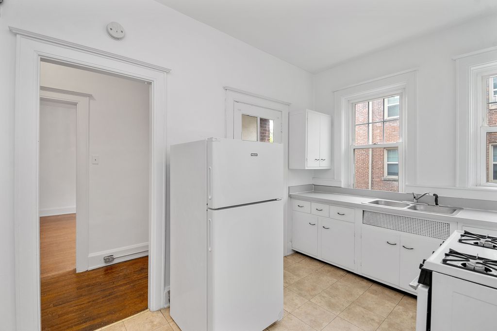 2570 Madison Rd - Cincinnati, OH | Trulia