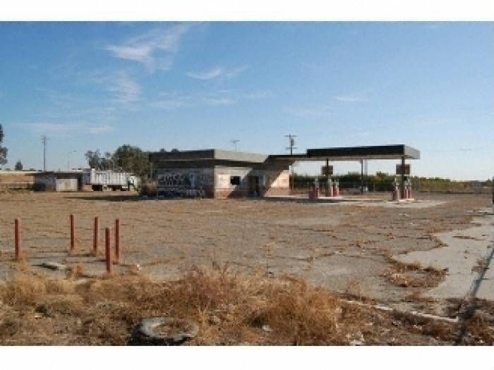 4880 E Clayton Ave, Fowler, CA 93625 - See Est. Value, Schools & More