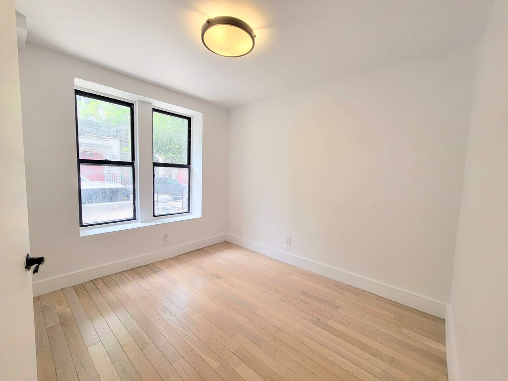 137 W 137th St #2B, New York, NY 10030 - See Est. Value, Schools & More