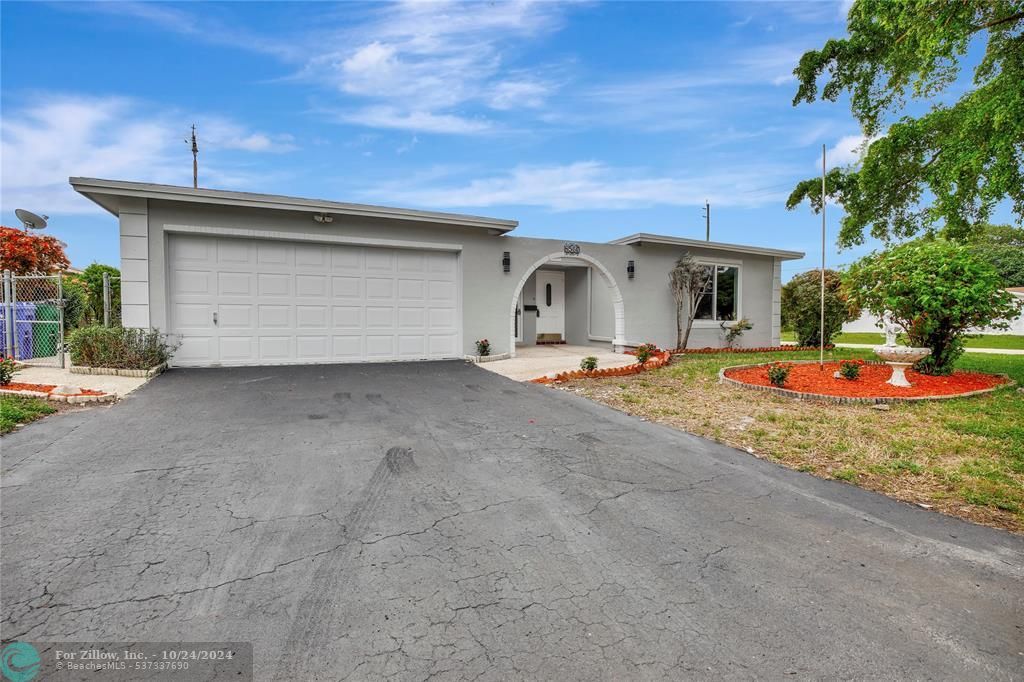 8560 Windsor Dr, Hollywood, FL 33025 - See Est. Value, Schools & More