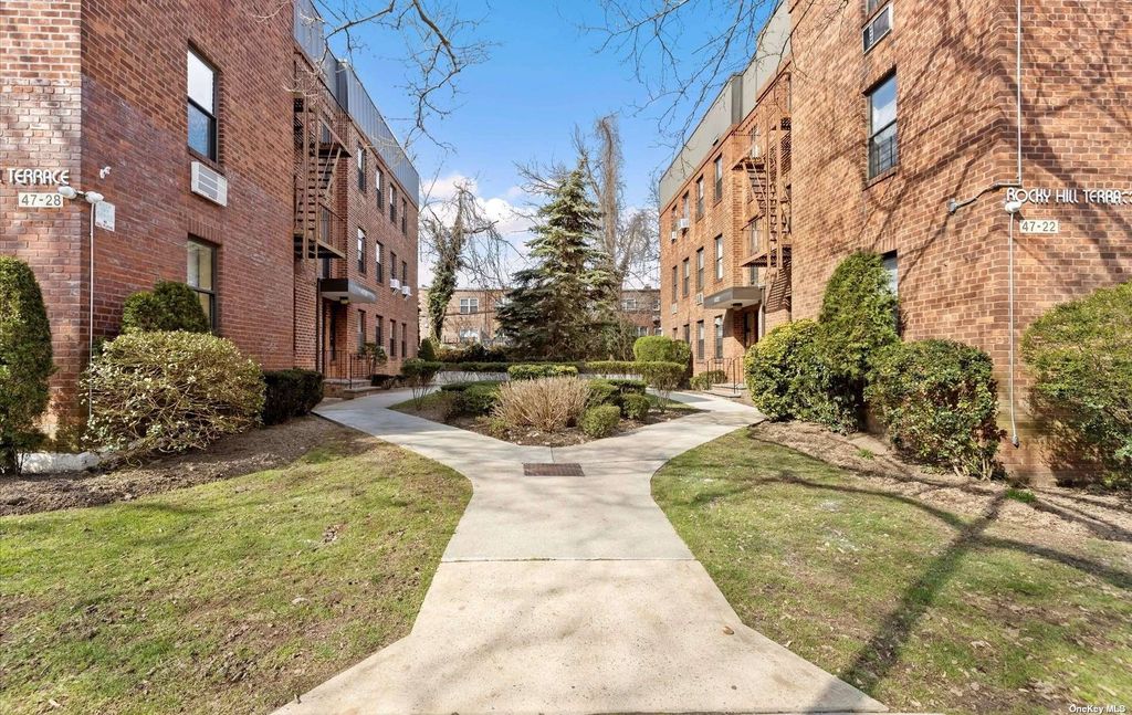 47-22 215th Place UNIT 2B, Bayside, NY 11361 | Trulia