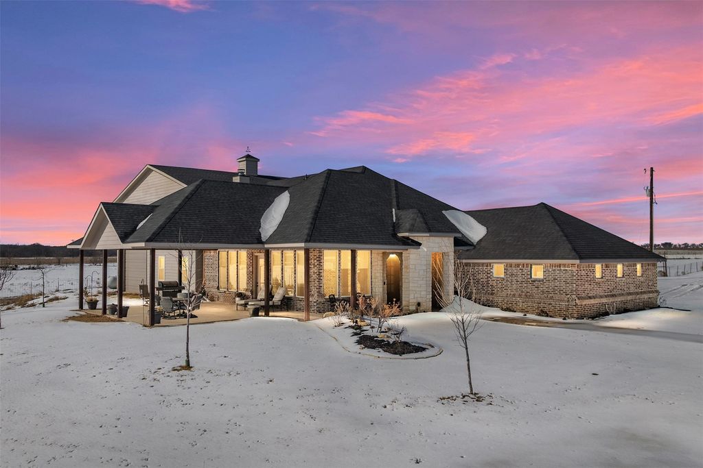 2790 W Farm To Market Rd, Valley View, TX 76272 | MLS# 21166175 ...