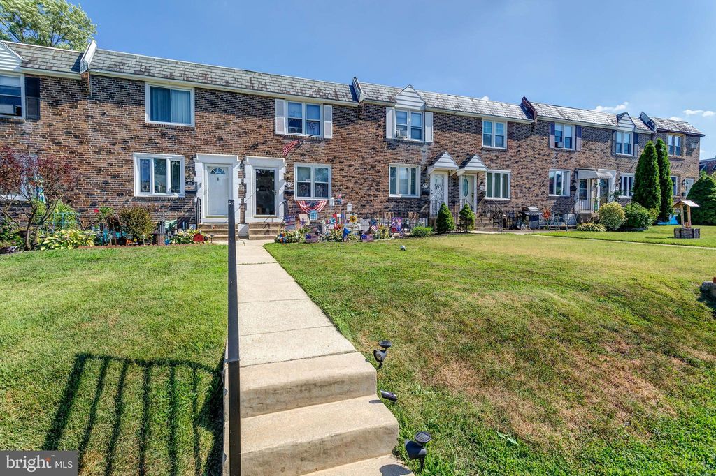422 Rively Ave, Collingdale, PA 19023 - See Est. Value, Schools & More