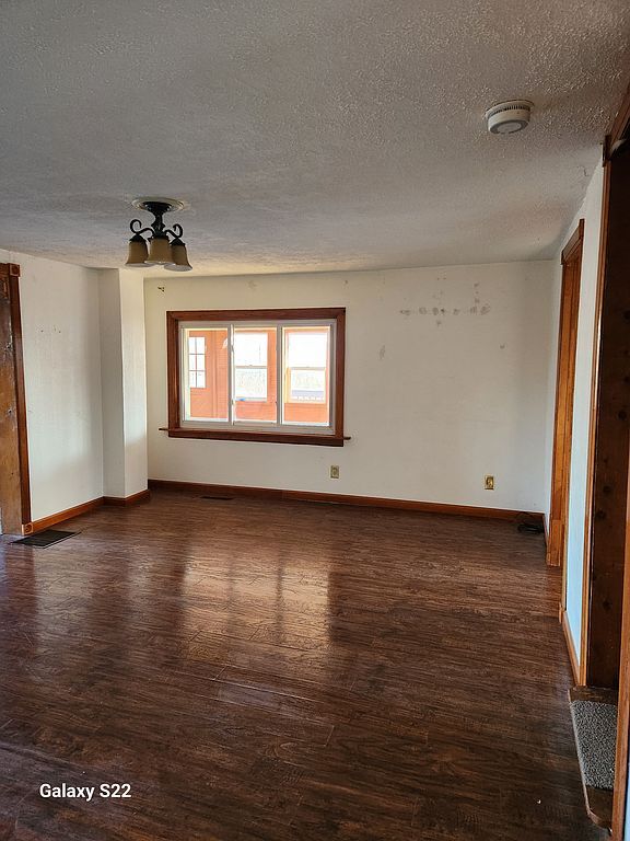 6961 Collamer Rd, East Syracuse, NY 13057 - See Est. Value, Schools & More