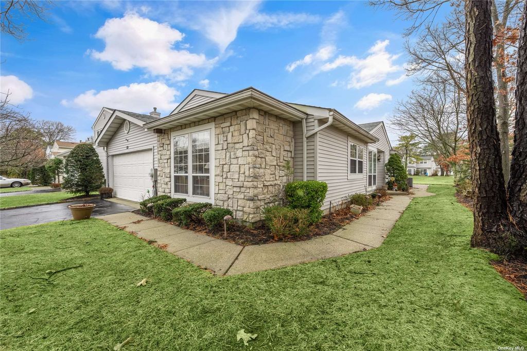 139 Fairfield Drive UNIT 139, Holbrook, NY 11741 | Trulia