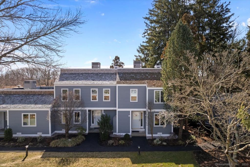 21 Castle Rock #21, Branford, CT 06405 - See Est. Value, Schools & More