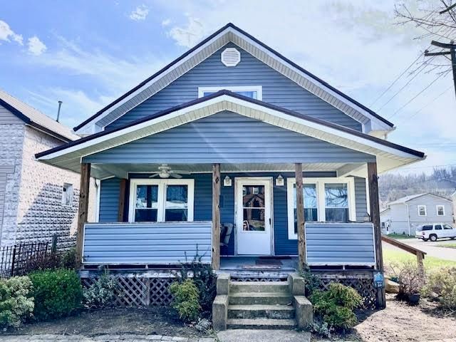 3057 Hughes St, Huntington, WV 25704 - See Est. Value, Schools & More