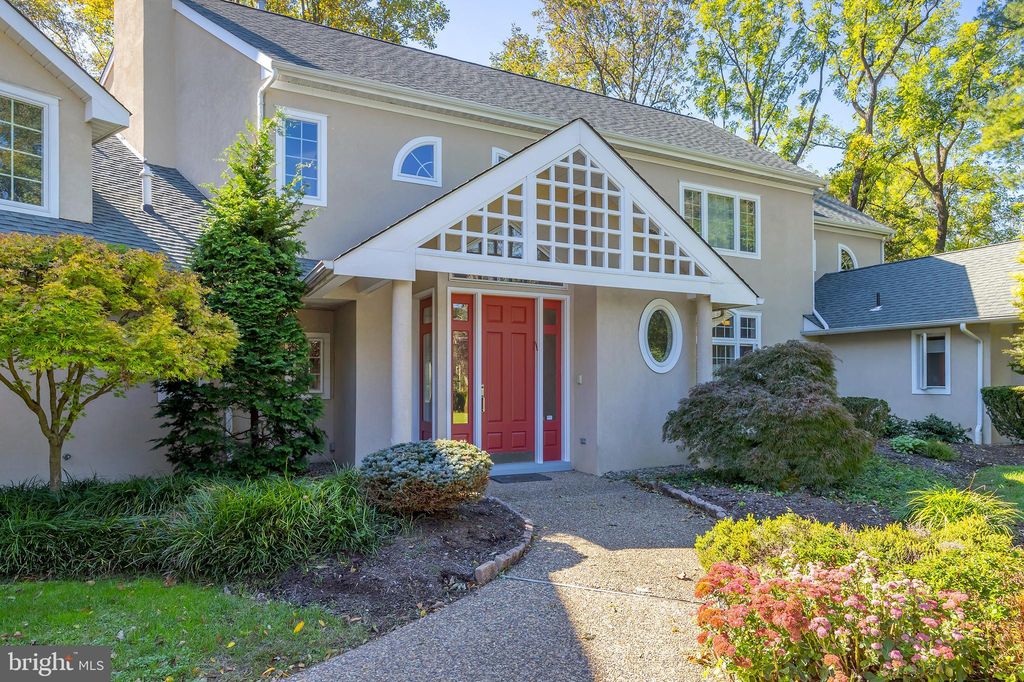 311 Munn Ln, Cherry Hill, NJ 08034 - See Est. Value, Schools & More