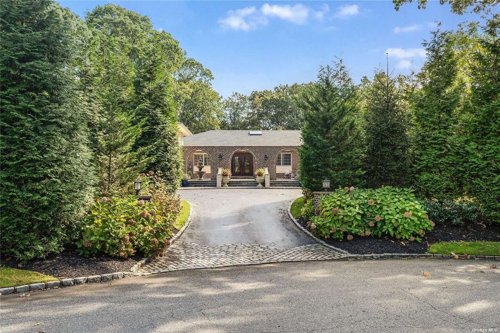 14 Hemlock Court, Oyster Bay, NY 11771 | Trulia