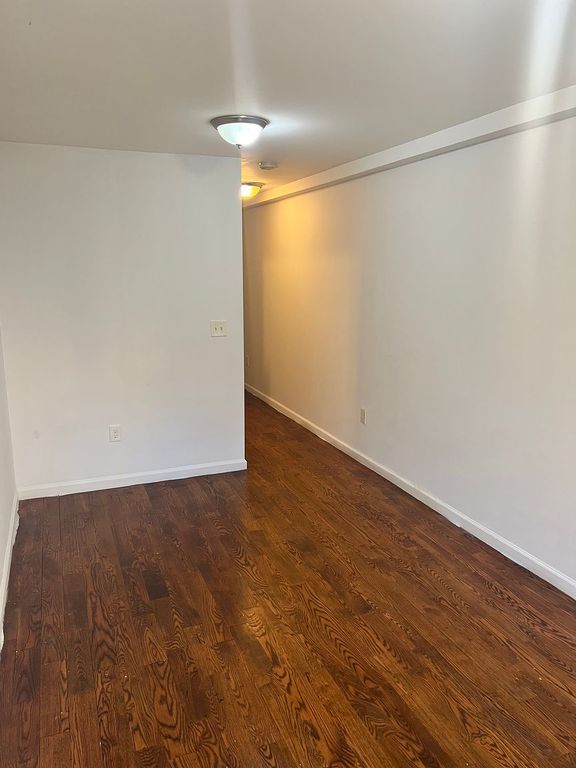 253 E 206th St #2C, Bronx, NY 10467 - See Est. Value, Schools & More