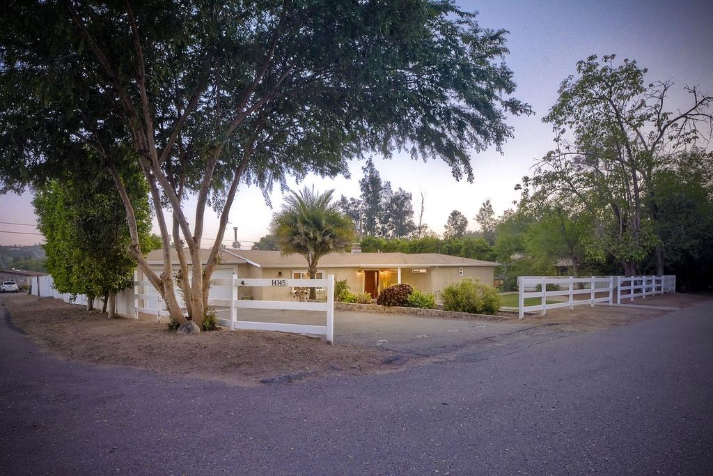 14145 Melodie Ln, Poway, CA 92064 - See Est. Value, Schools & More