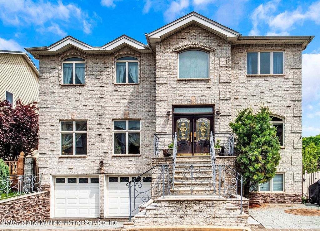 39 Nicole Loop, Staten Island, NY 10301 | Trulia