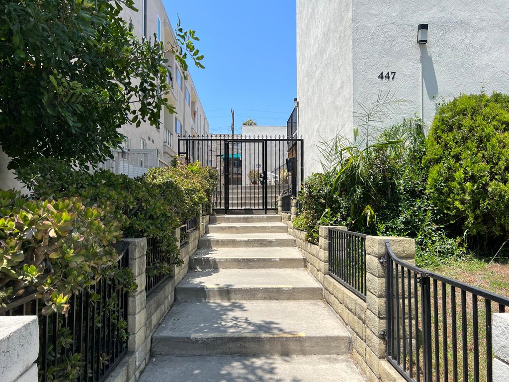447 S Saint Andrews Pl #3, Los Angeles, CA 90020 - See Est. Value ...