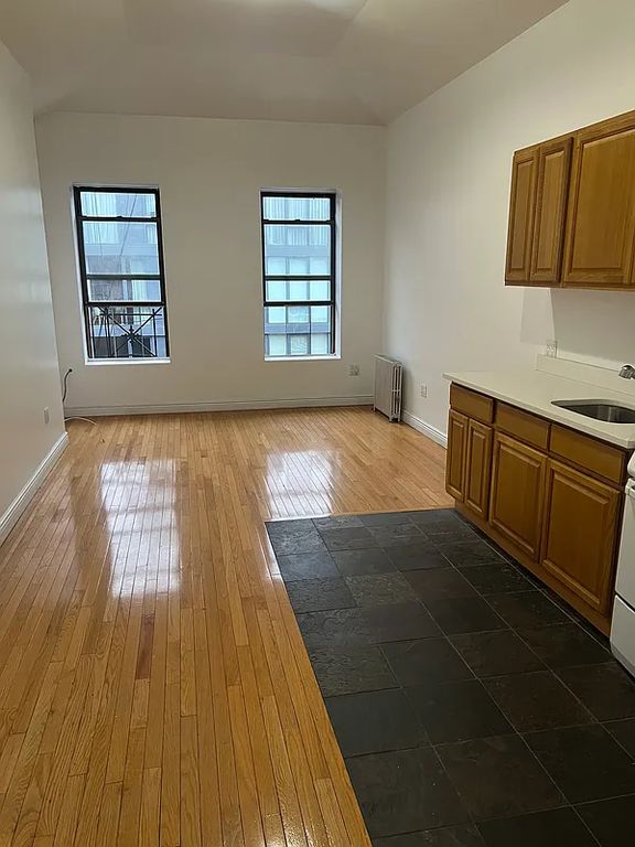 537 W 49th St #19, New York, NY 10019 | Trulia