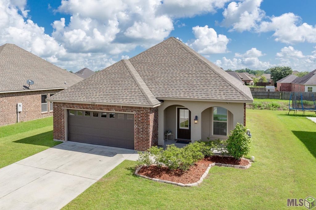 4392 Olivia Dr, Addis, LA 70710 - See Est. Value, Schools & More