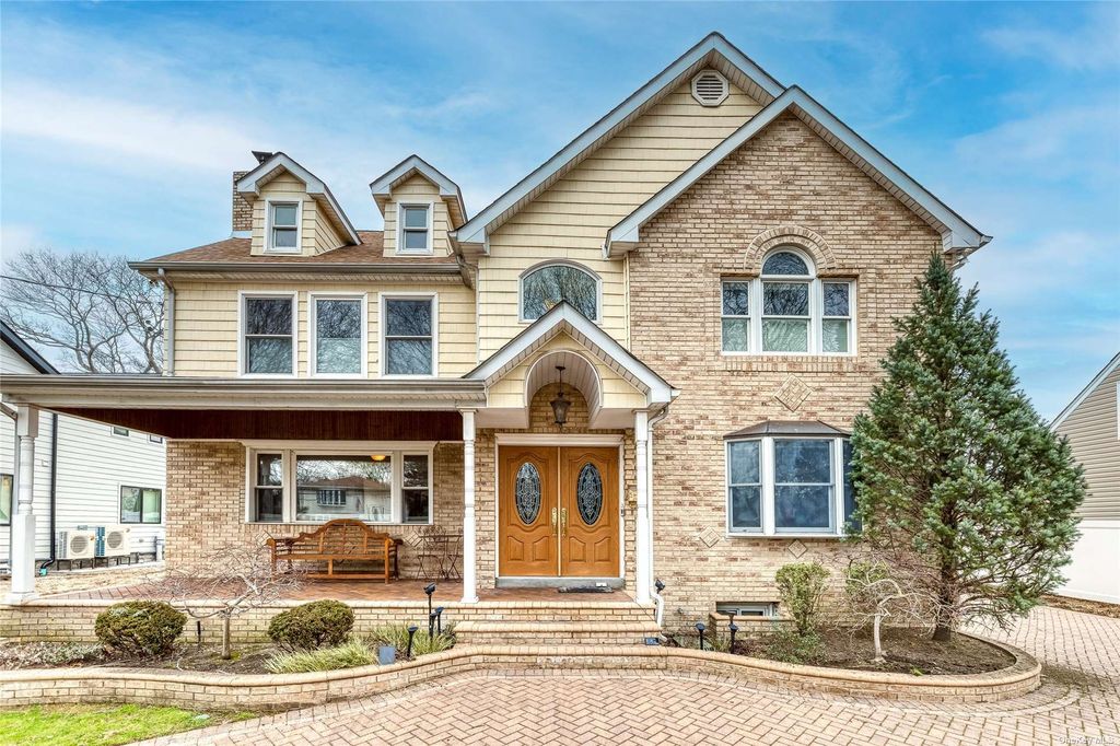 919 Richmond Road, East Meadow, NY 11554 | Trulia