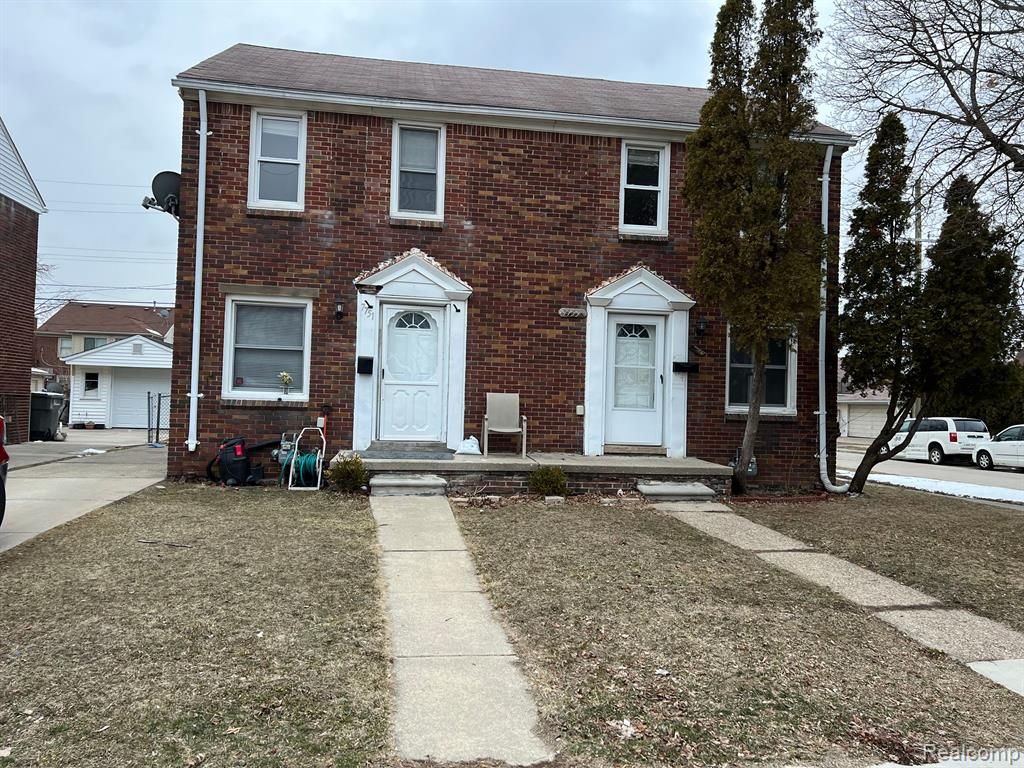 7755 Manor St, Dearborn, MI 48126 - See Est. Value, Schools & More