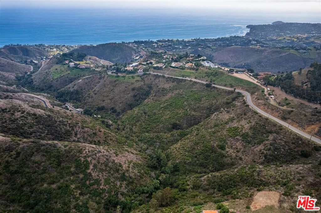 4526 Latigo Canyon Rd, Malibu, CA 90265 - See Est. Value, Schools & More