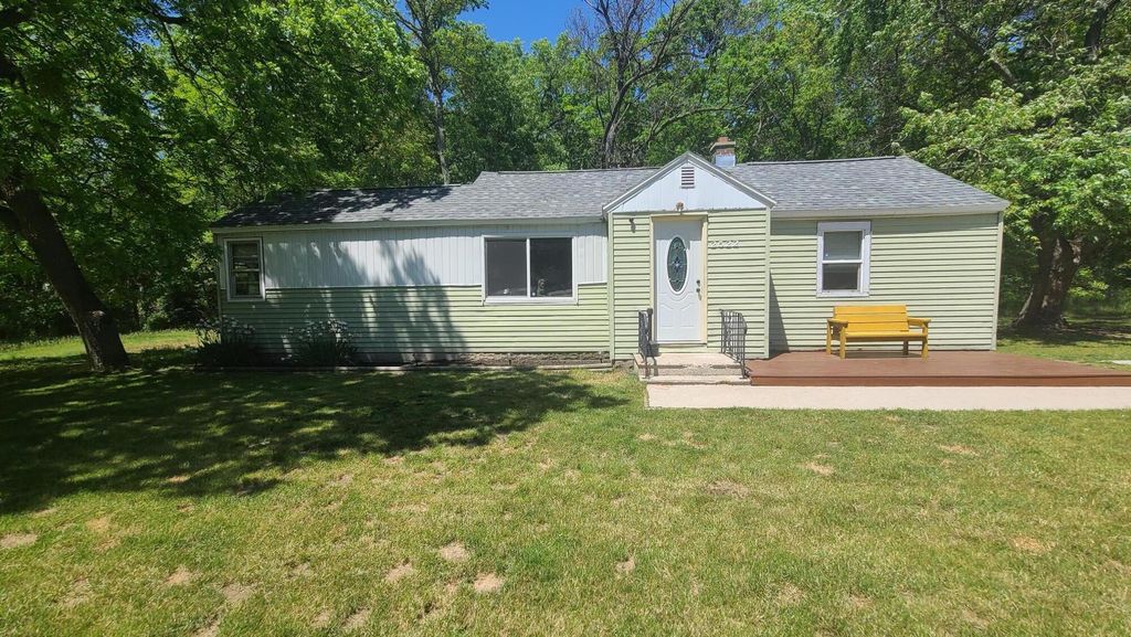 2522 Hall Rd, Muskegon, MI 49442 | Trulia