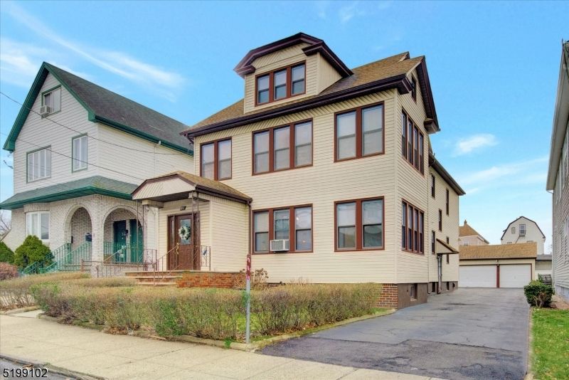 10 Newcomb Pl., Elizabeth, NJ 07202 - See Est. Value, Schools & More