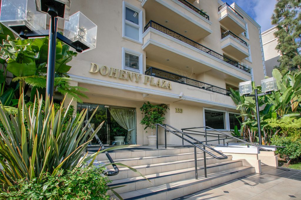 Doheny Plaza - Los Angeles, CA | Trulia