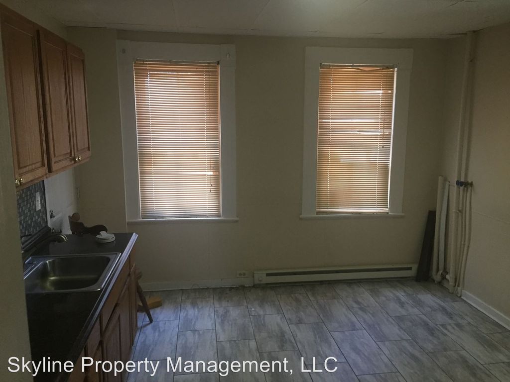 229 Cooke St #1, Waterbury, CT 06710 - See Est. Value, Schools & More