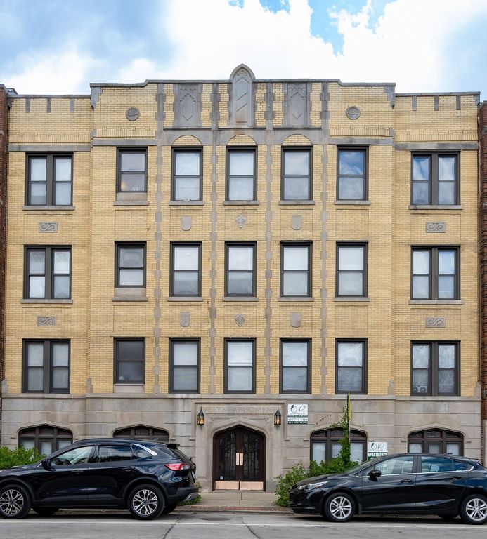 37 Harrison St #205, Oak Park, IL 60304 - See Est. Value, Schools & More