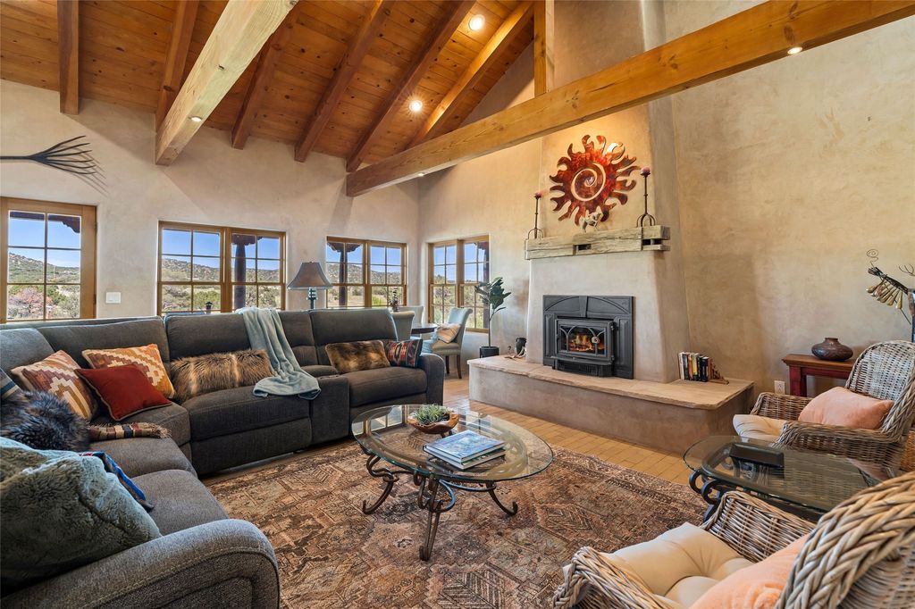 19 Camino Amansador, Santa Fe, NM 87508 - See Est. Value, Schools & More