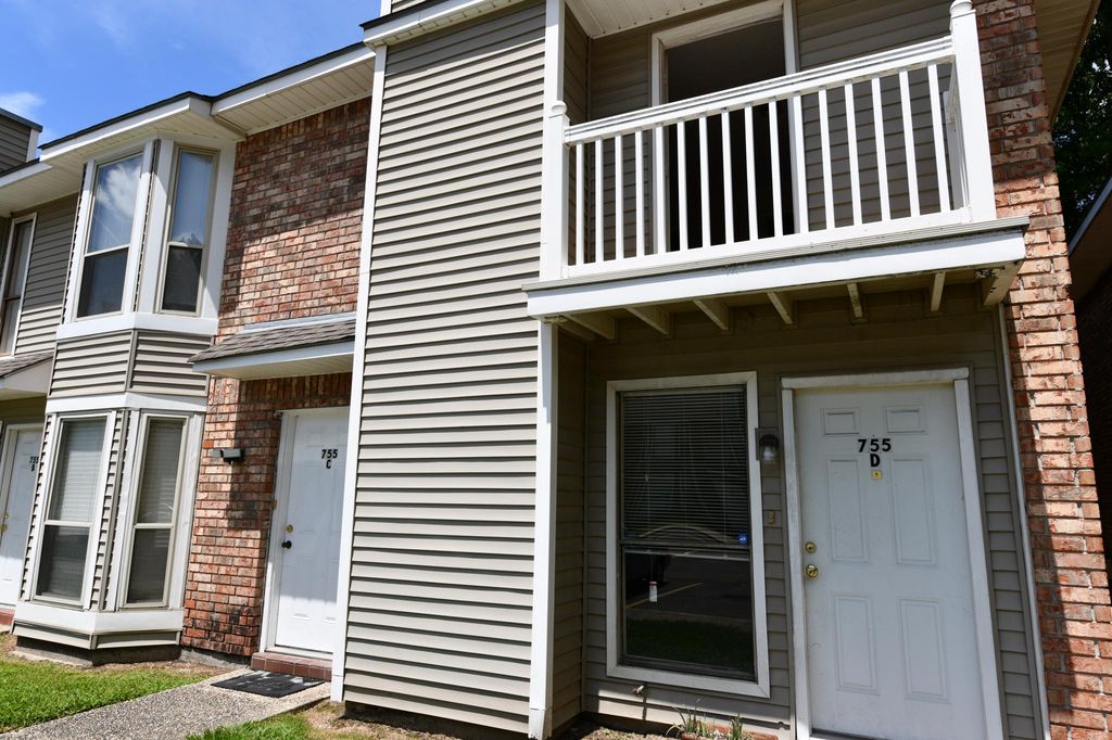 755 E Boyd Dr #D, Baton Rouge, LA 70808 - See Est. Value, Schools & More
