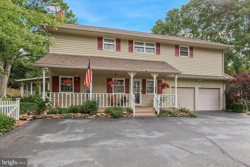 3019 Eisenhower Rd, Norristown, PA 19403 - See Est. Value, Schools & More