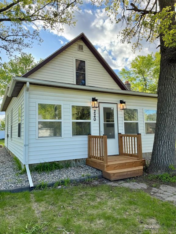 220 Minnesota St N, Plummer, MN 56748 - See Est. Value, Schools & More