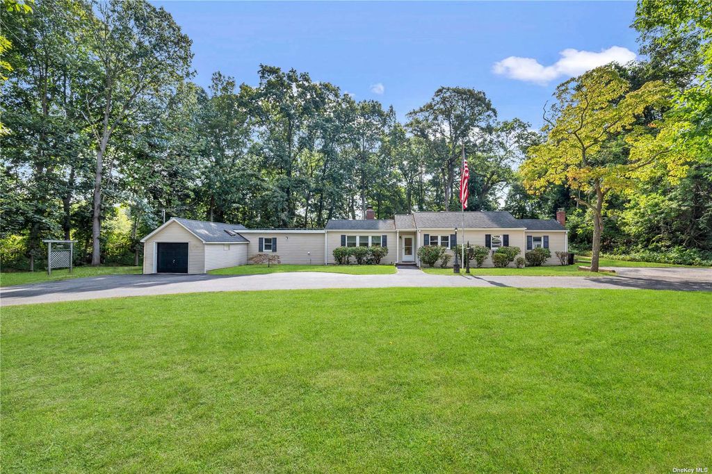 261 Harned Road, Commack, NY 11725 | Trulia