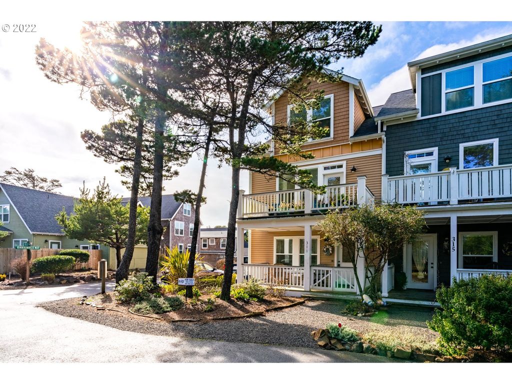 311 KINNIKINNICK WAY, Depoe Bay, OR 97341 - See Est. Value, Schools & More