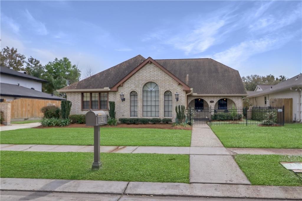 12 Rue Calais, Kenner, LA 70065 - See Est. Value, Schools & More