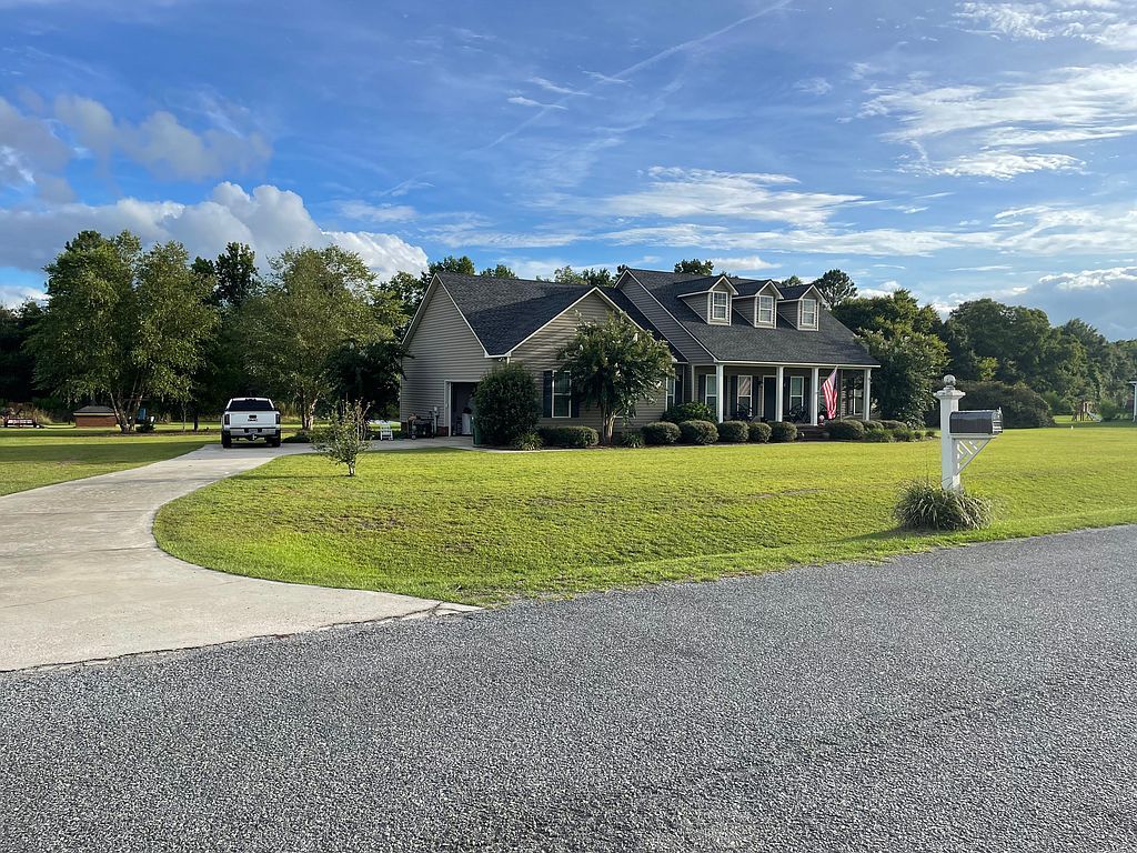 232 Norris Dr, Moultrie, GA 31768 - See Est. Value, Schools & More