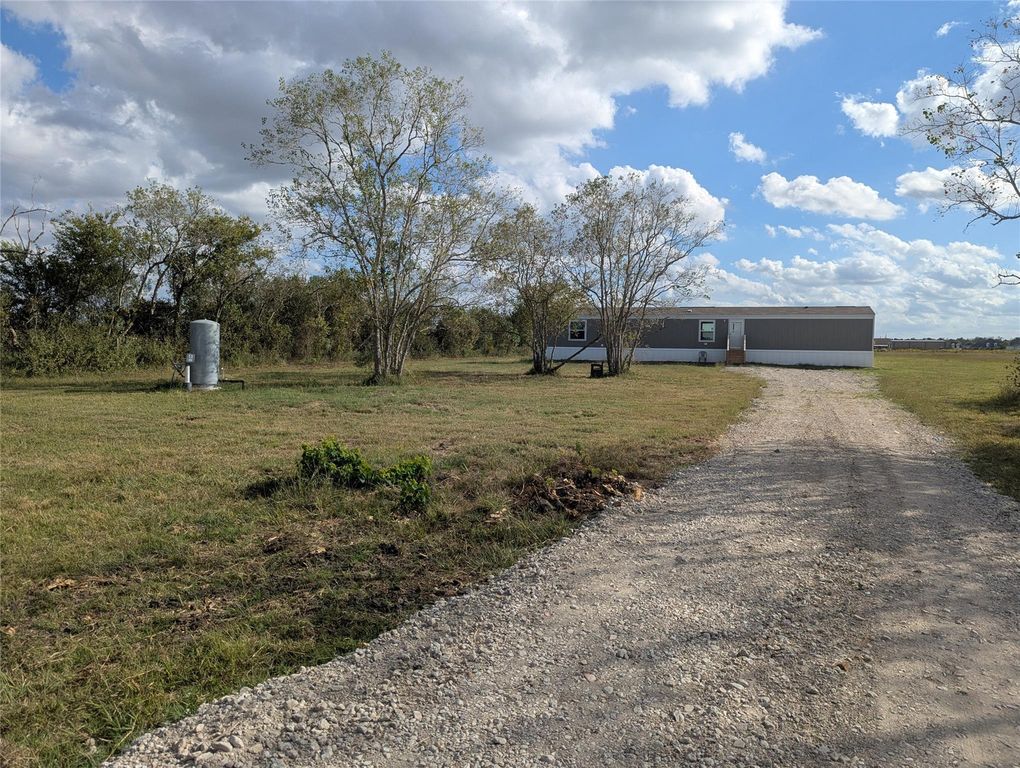 1432 County Road 382, Rosharon, TX 77583 | MLS# 91909209 | Trulia