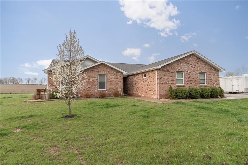 7301 E County Road 975 N, Seymour, IN 47274 - See Est. Value, Schools ...