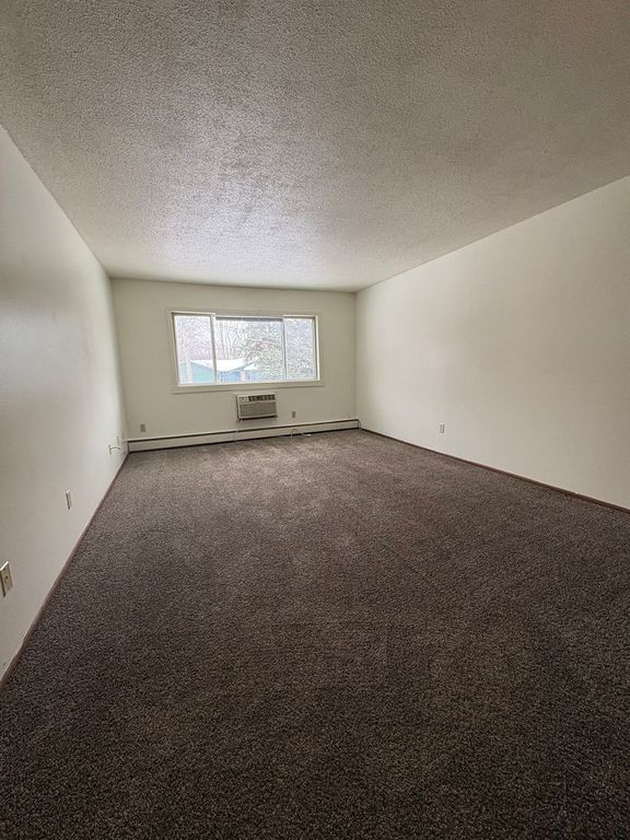 791 Russell Rd #201, Waterloo, IA 50701 - See Est. Value, Schools & More