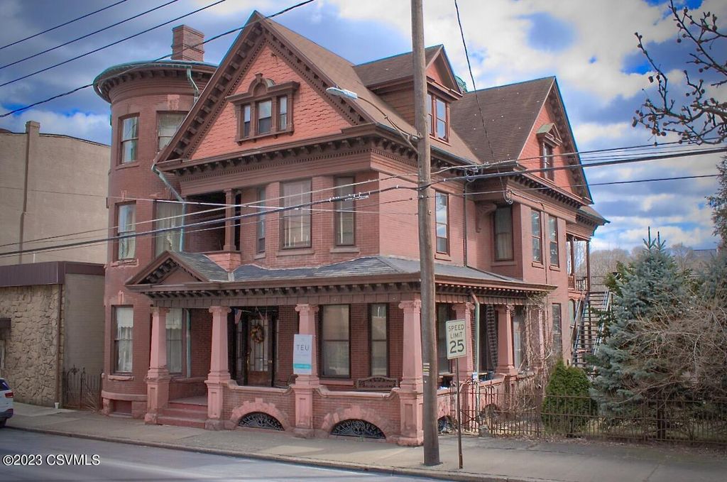 158 E Sunbury St, Shamokin, PA 17872 - See Est. Value, Schools & More